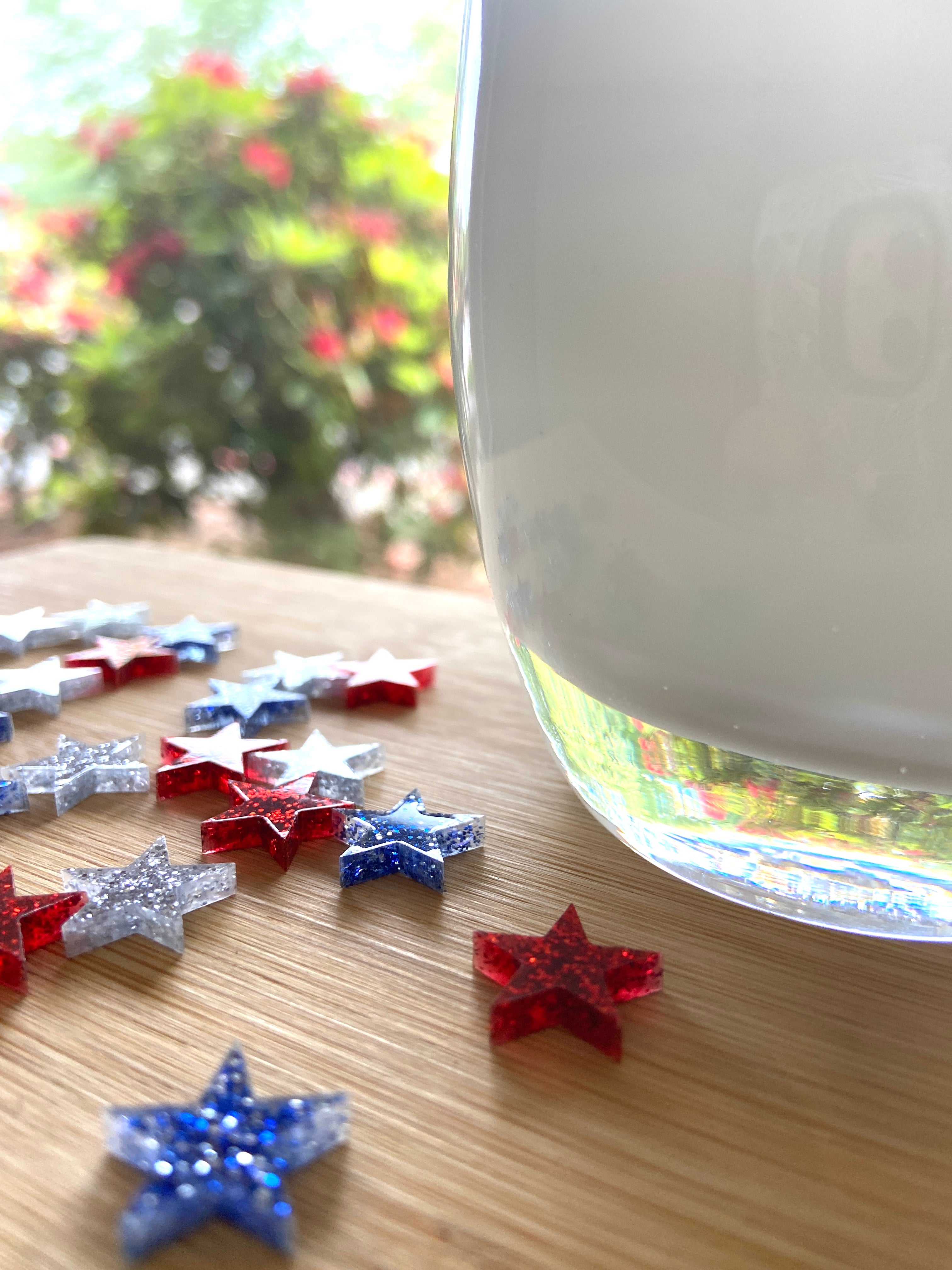 Table Scatter & Decor – National Etching